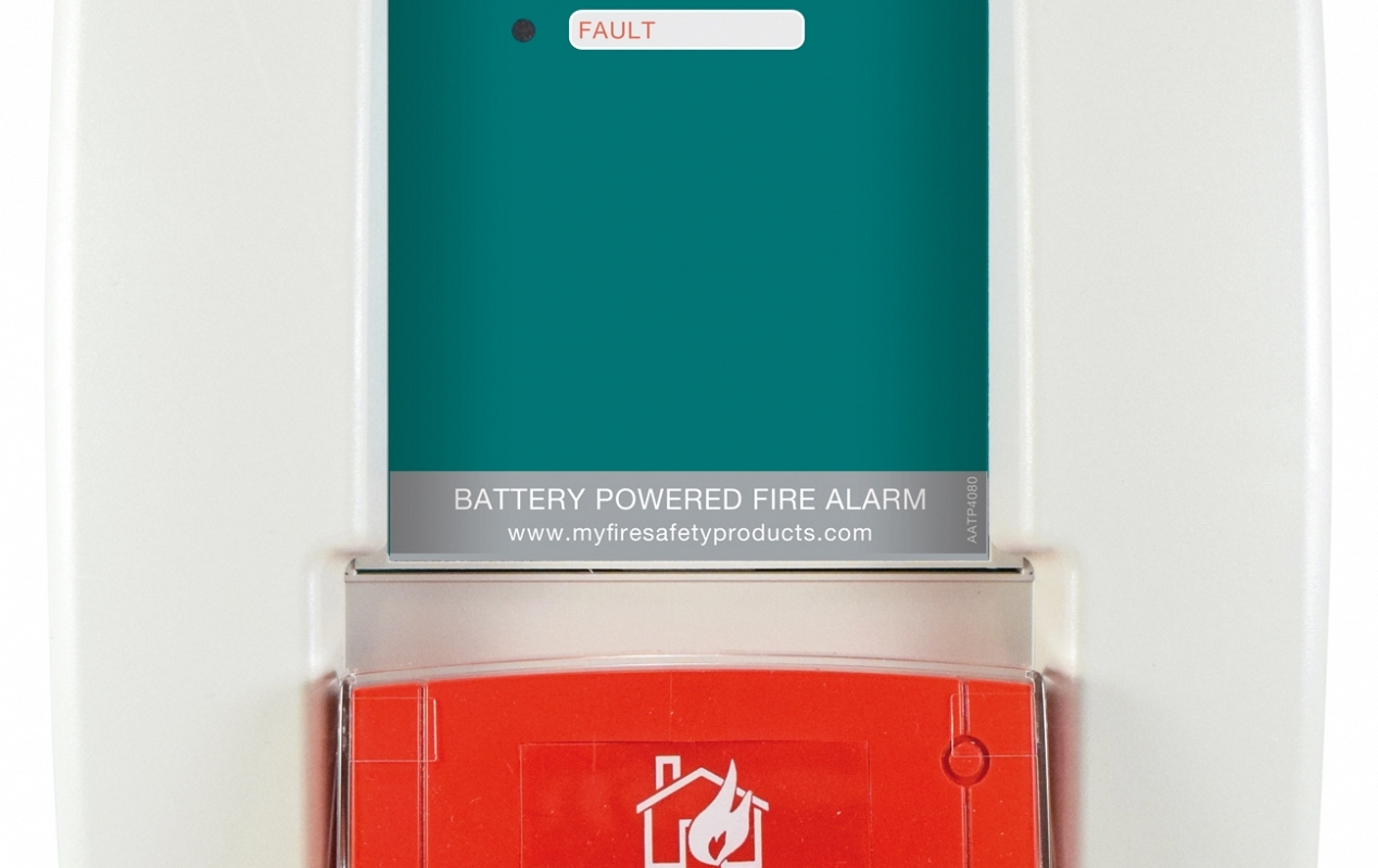 Battery powered fire alarm unit